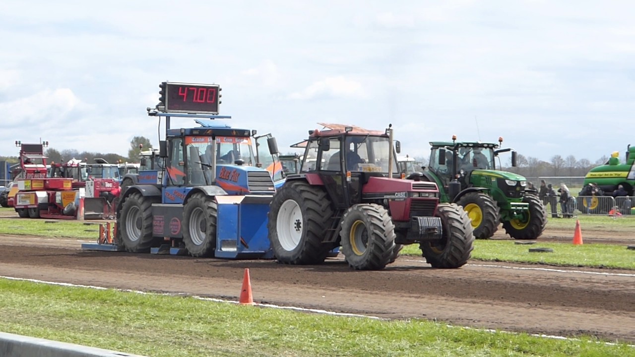 Trekkertrek Oosteind 2017 Case 1694 94m58 - YouTube