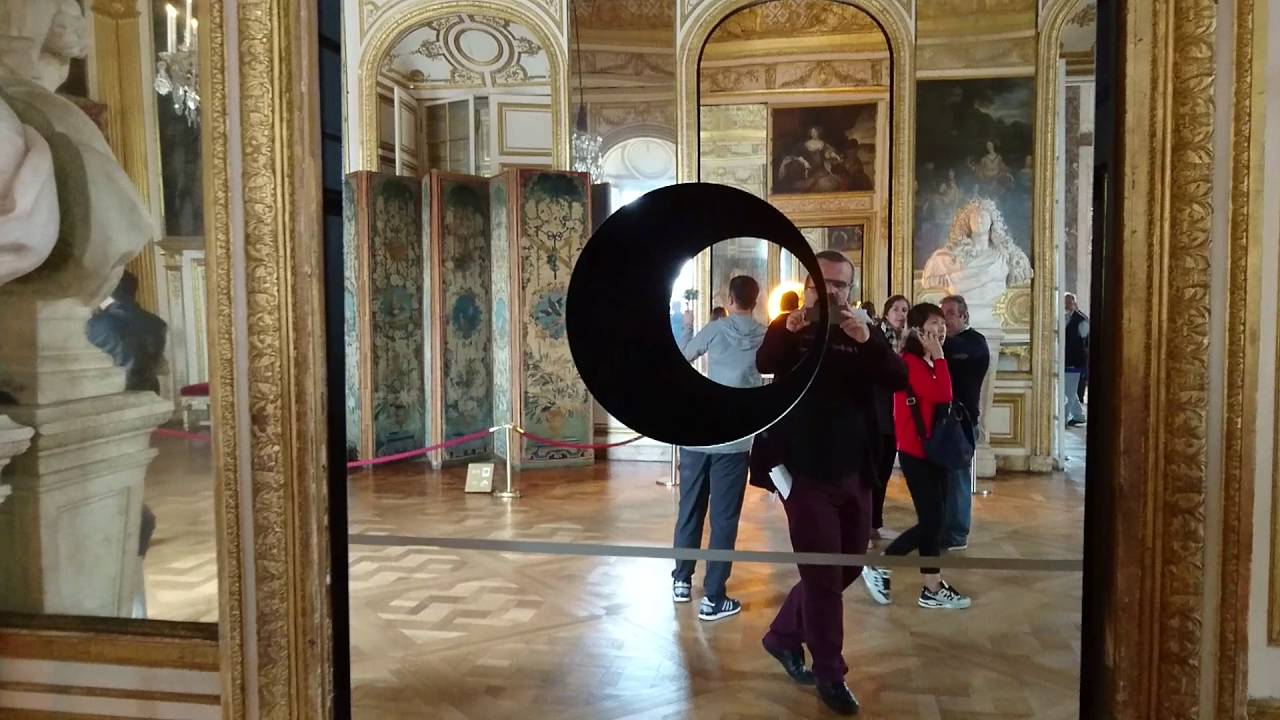 Olafur Eliasson 'Deep Mirror (Yellow) Deep Mirror (Black)' 2016 - YouTube