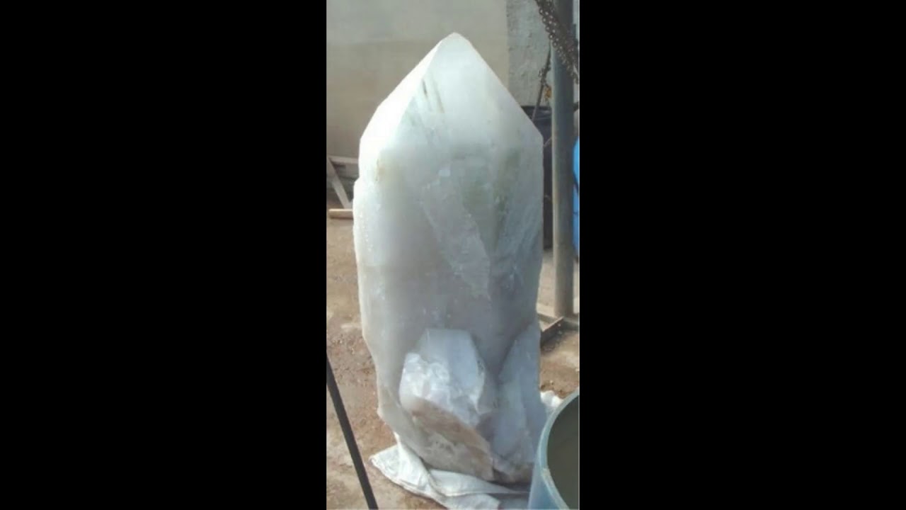 SCP-409 - Contagious Crystal - YouTube