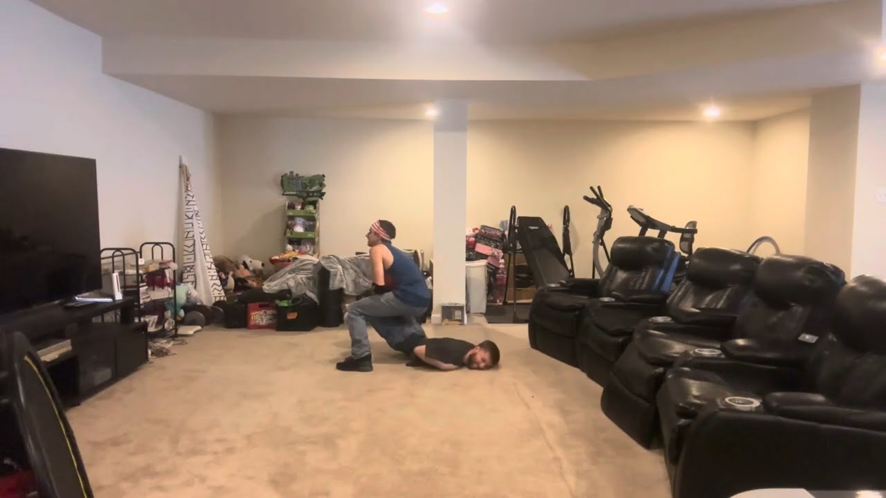 WWF Raw Is War: WWF WHC/WWF Title Match Undertaker vs Roman Paines ...