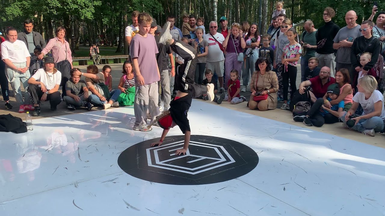 The battle. August 2021. Girls also participate. - YouTube