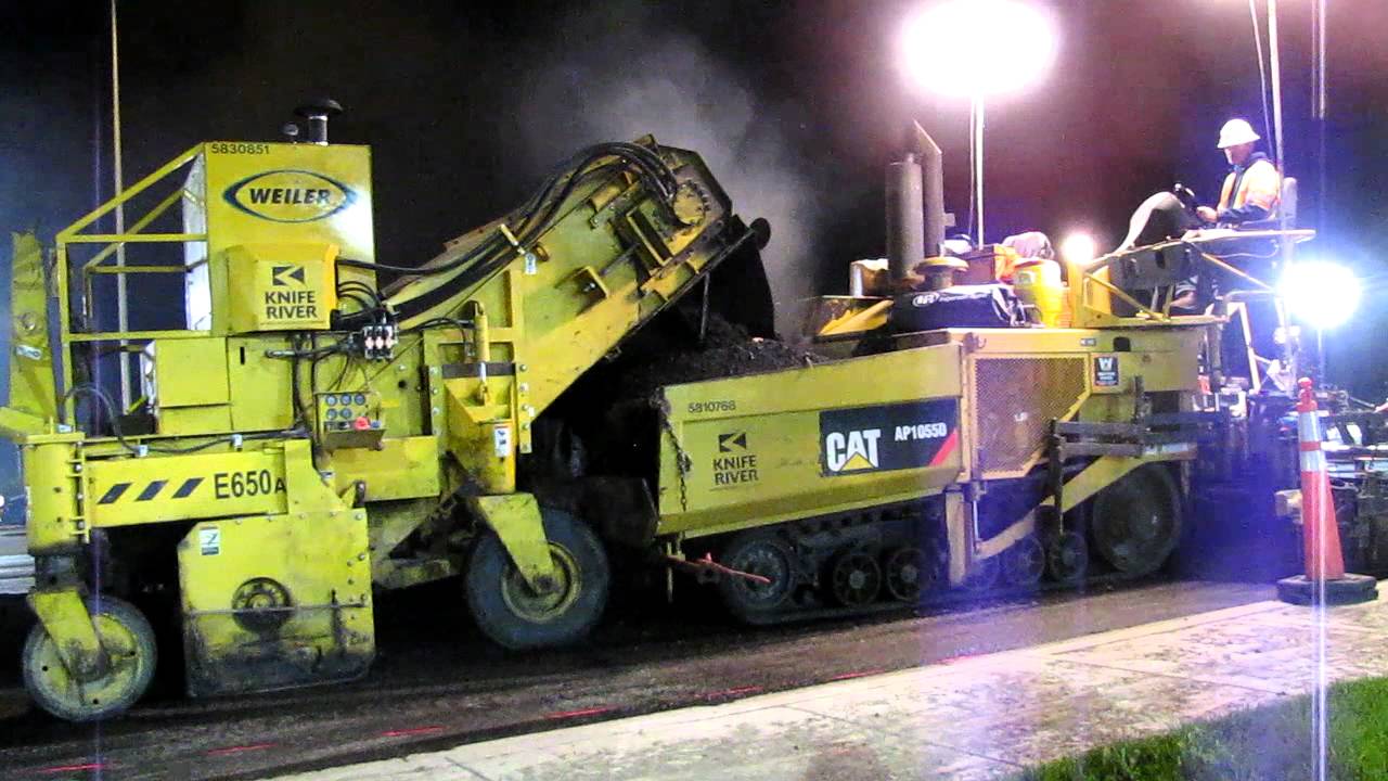 Cat AP-1055D Paver - YouTube