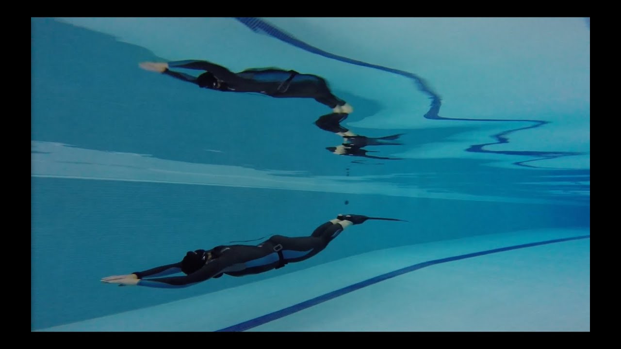 Freediving with monofin: given to fly - YouTube