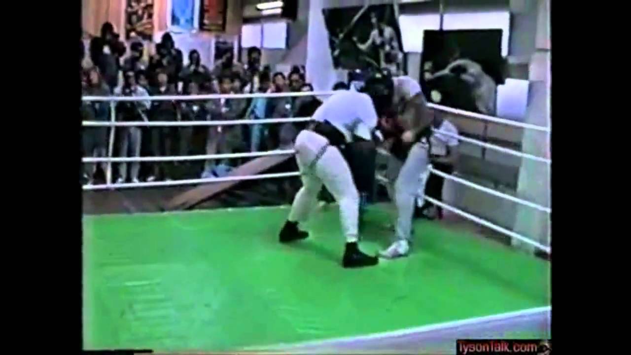 Mike Tyson Sparring Part 5 - YouTube