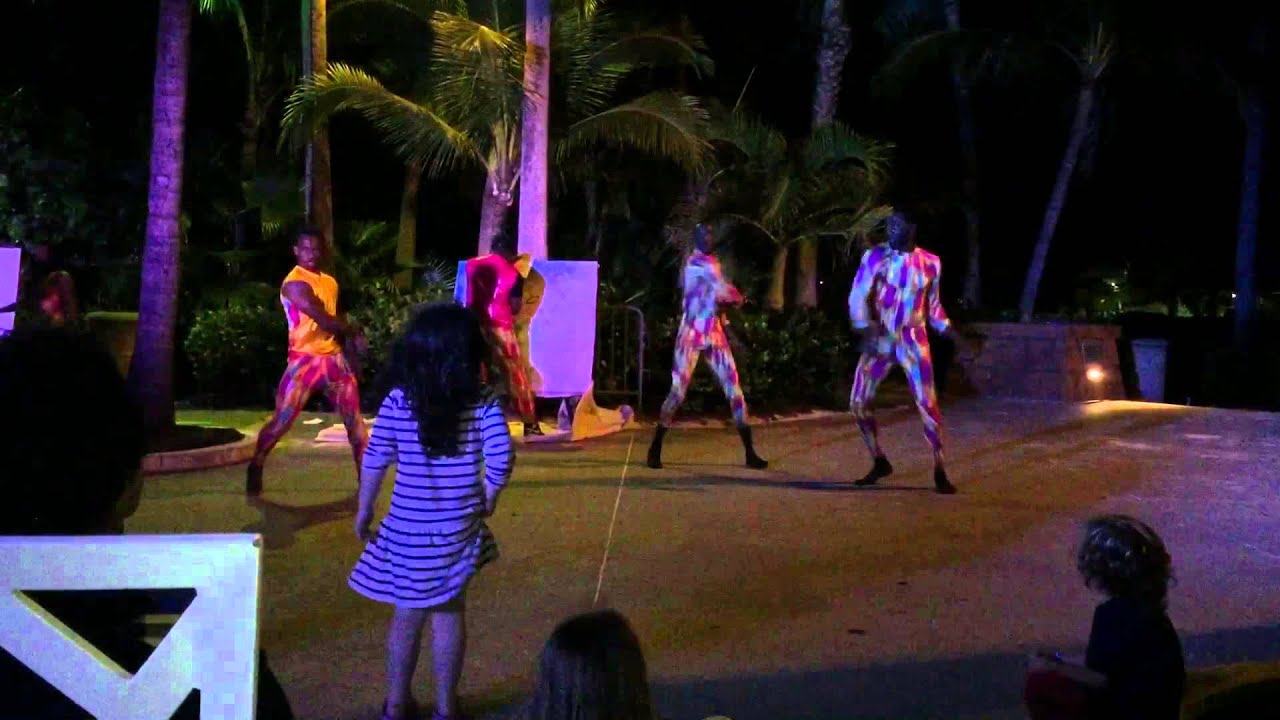Dancing show - YouTube