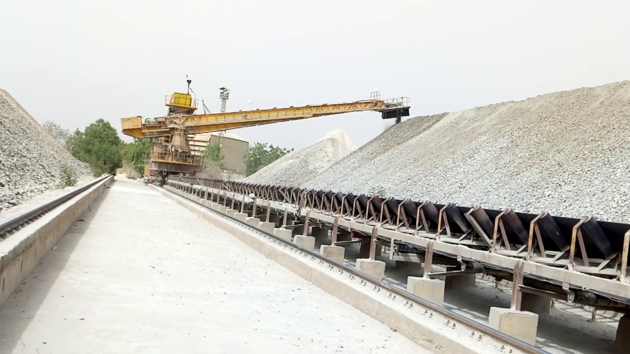Stacker and reclaimer in cement plant || cement manufacture reclaimer ...