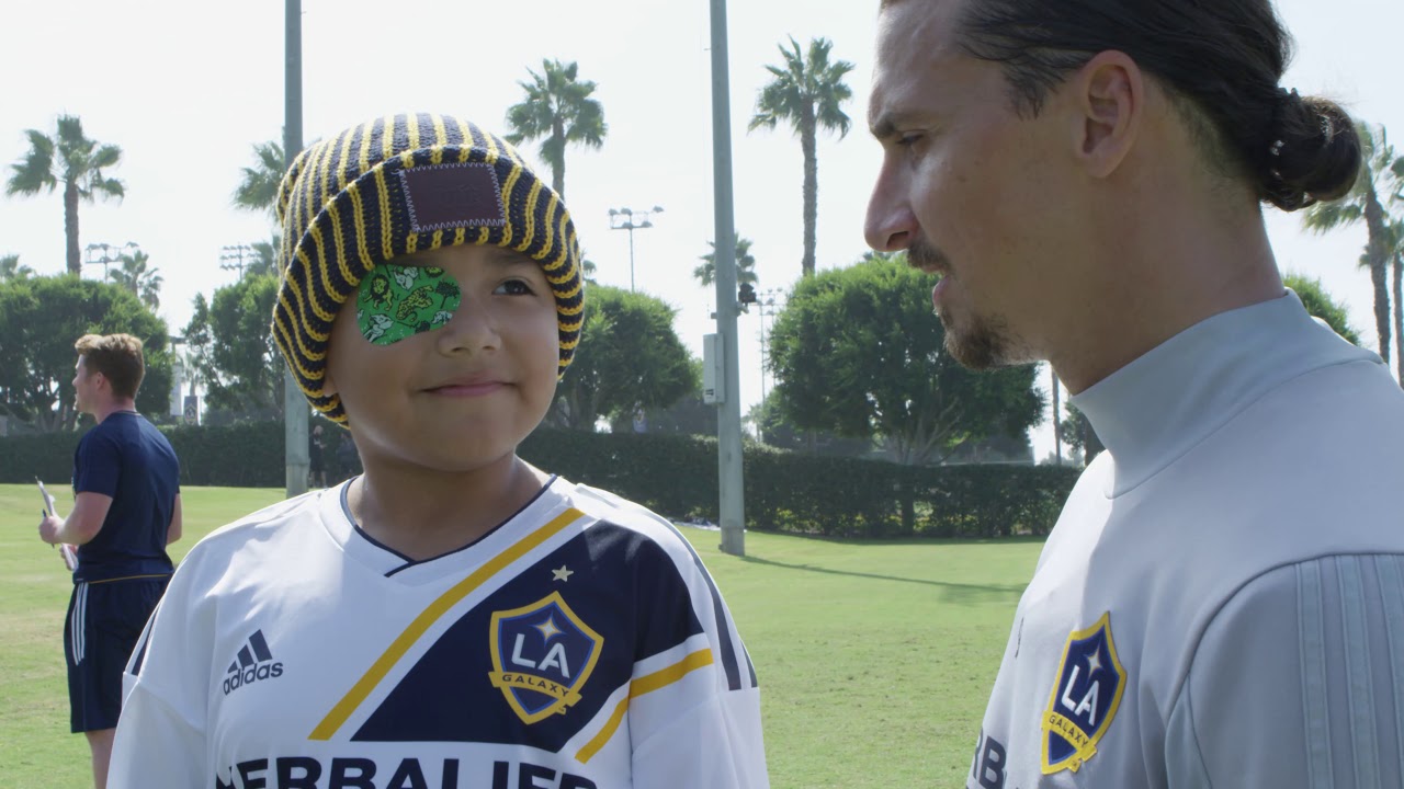 8-year-old Ethan Castro meets Zlatan Ibrahimovic and the LA Galaxy for ...