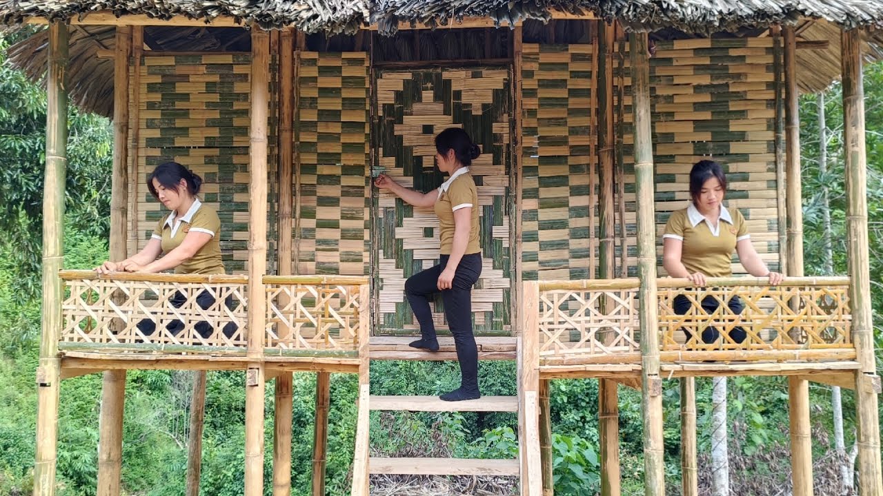 Making doors and hallways out of bamboo is very unique and beautiful ...