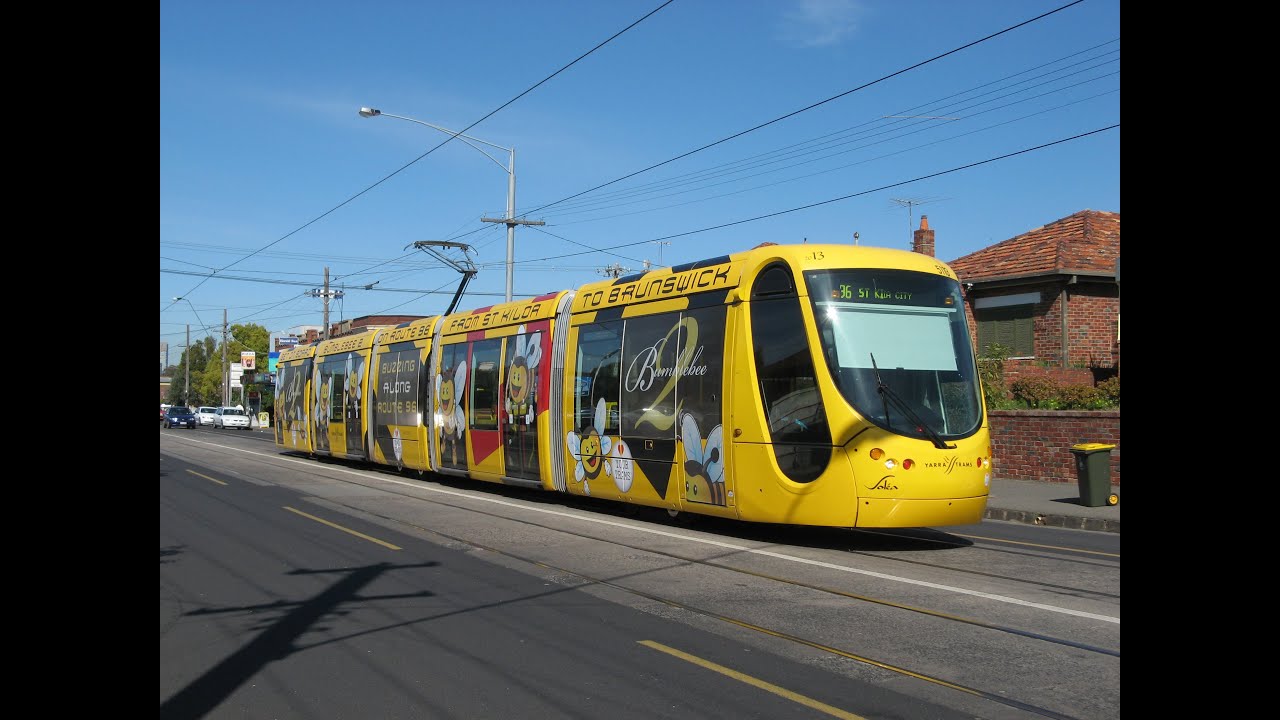 WHY ARE THERE ONLY 5 Bumblebee Trams in a Fleet of over 450? Yarra ...