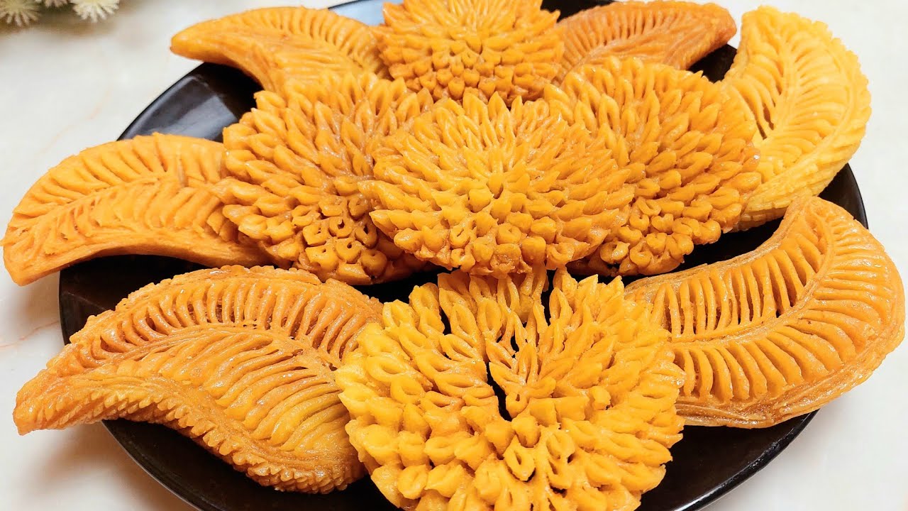 মুচমুচে ডালিয়া ফুলের মুগ পাকন পিঠা রেসিপি||new pitha recipe ||Pakon ...