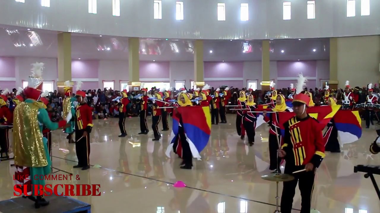 Parade Lomba Marching Band | Drum Band SMA Negeri 1 Kota Bima - YouTube