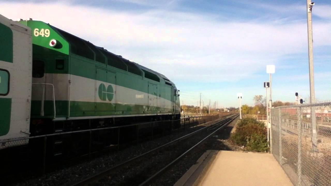 GO cab 227 MPI MP40PH-3C 649 Oakville GO October 16 2012 - YouTube
