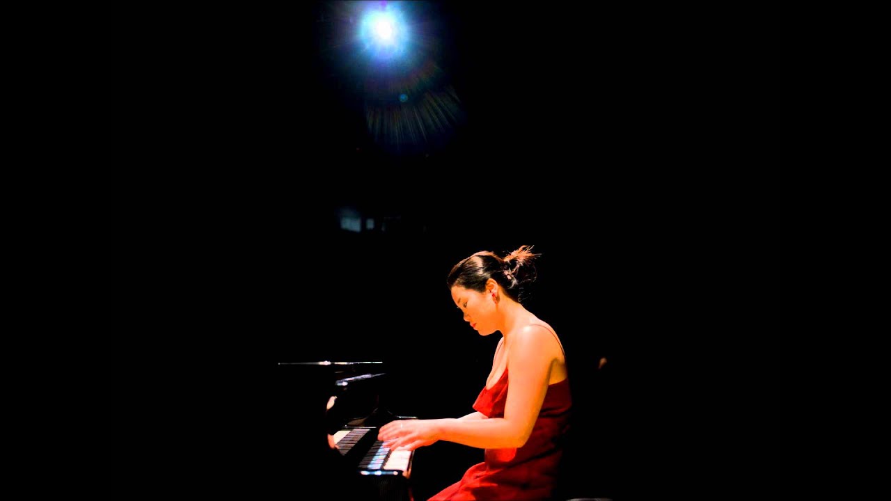 Maria Mo - 'Waiting for the Aeroplane' by John Psathas - YouTube
