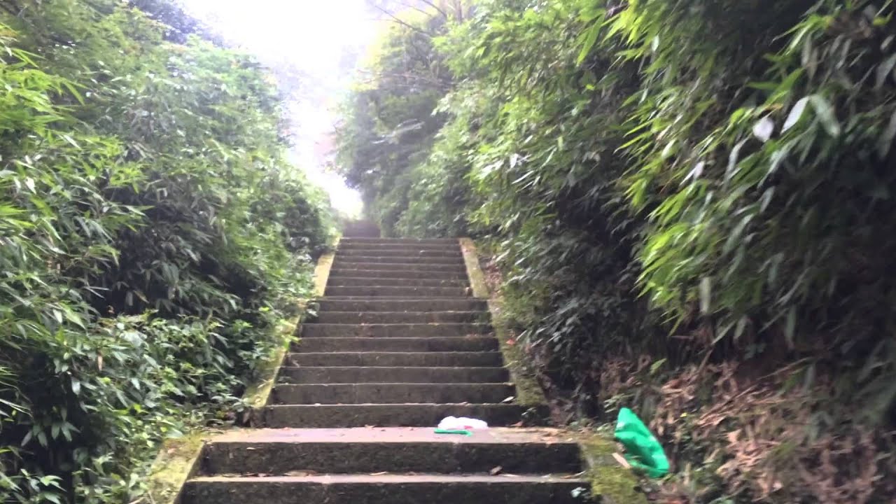 Mount Emei endless steps - YouTube