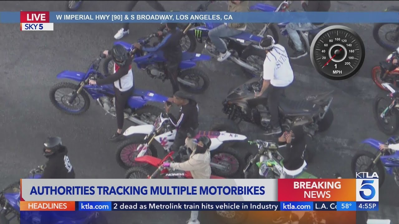 Officers chase large group of motorbike riders in L.A. County - YouTube