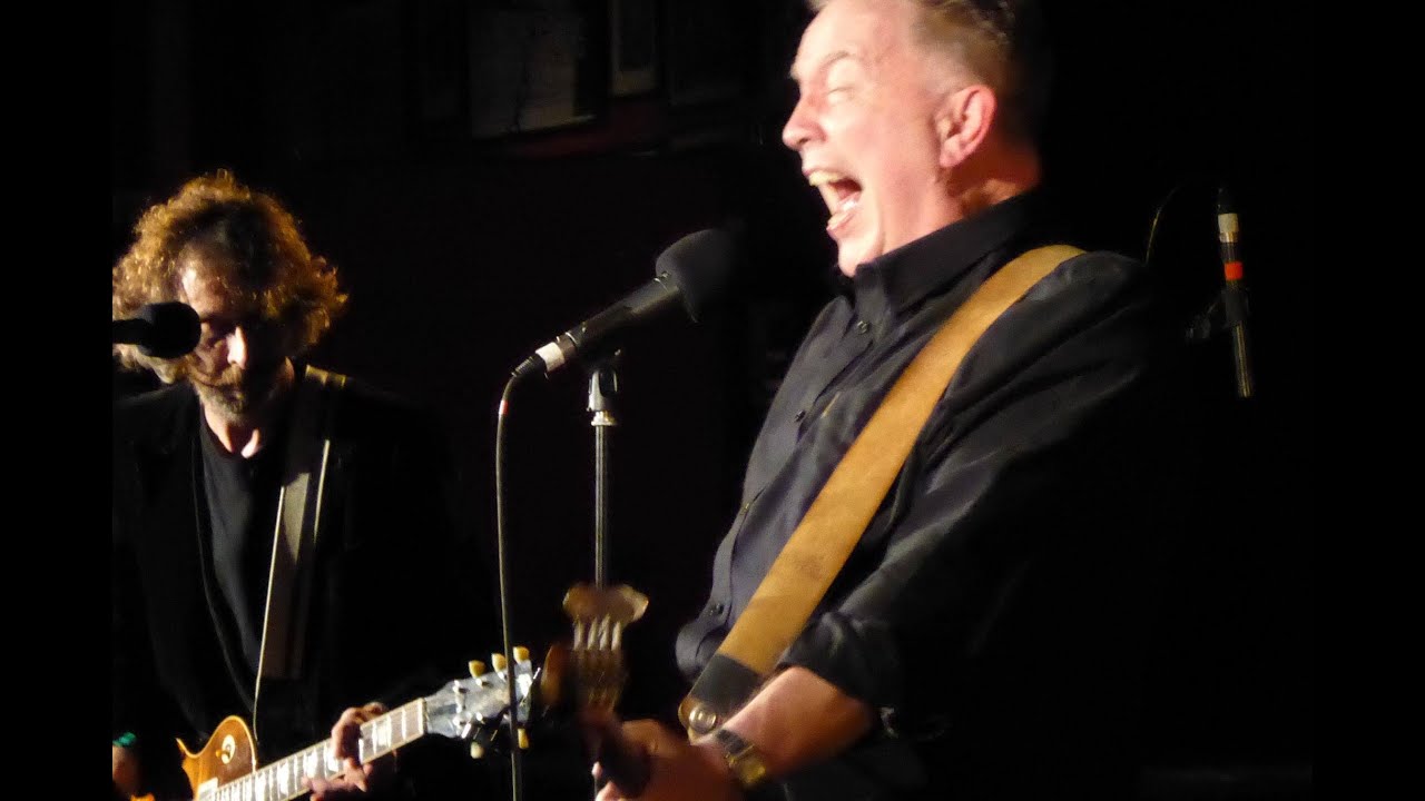 TOM ROBINSON BAND - The Summer Of 21 - YouTube