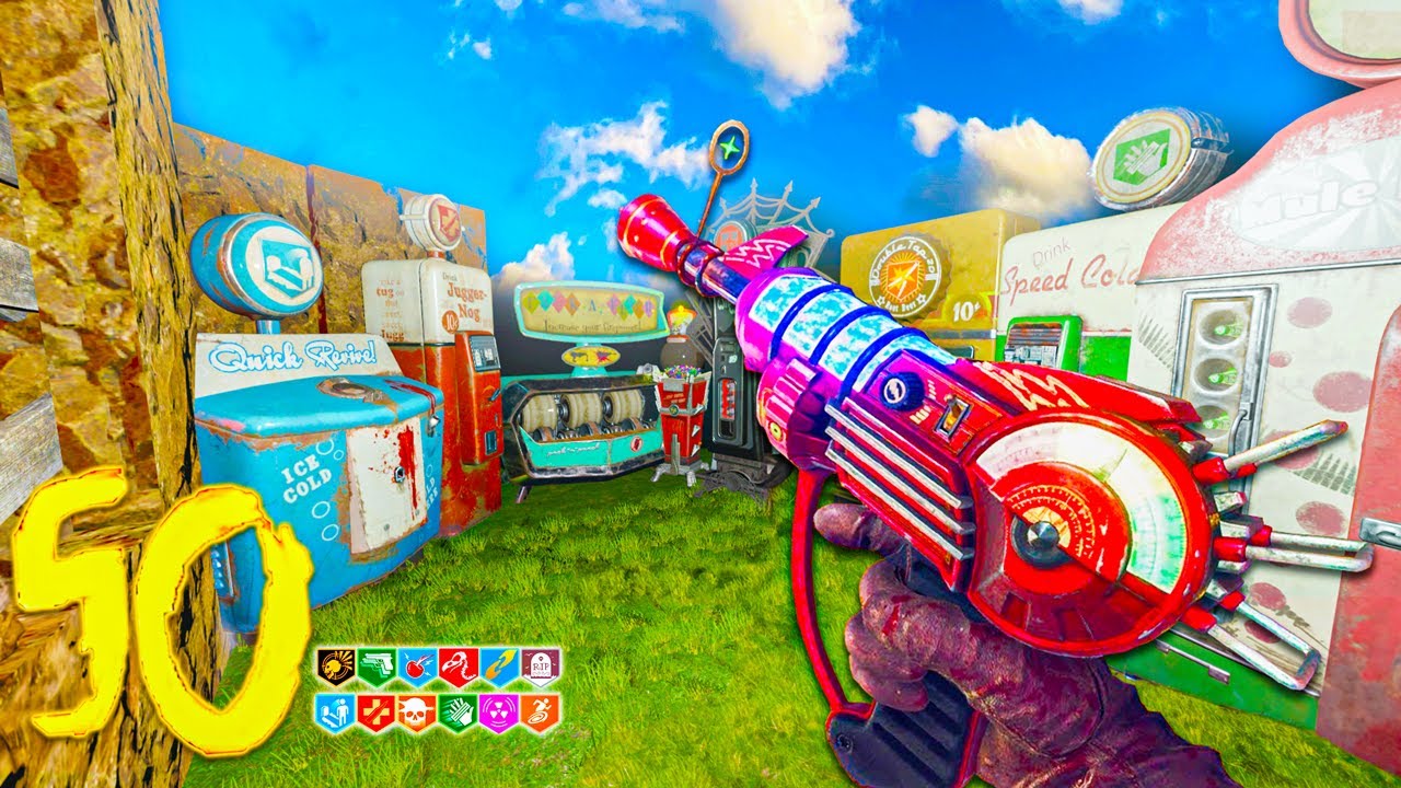 Can I Survive 50 Rounds on the Smallest Zombies Map? - YouTube