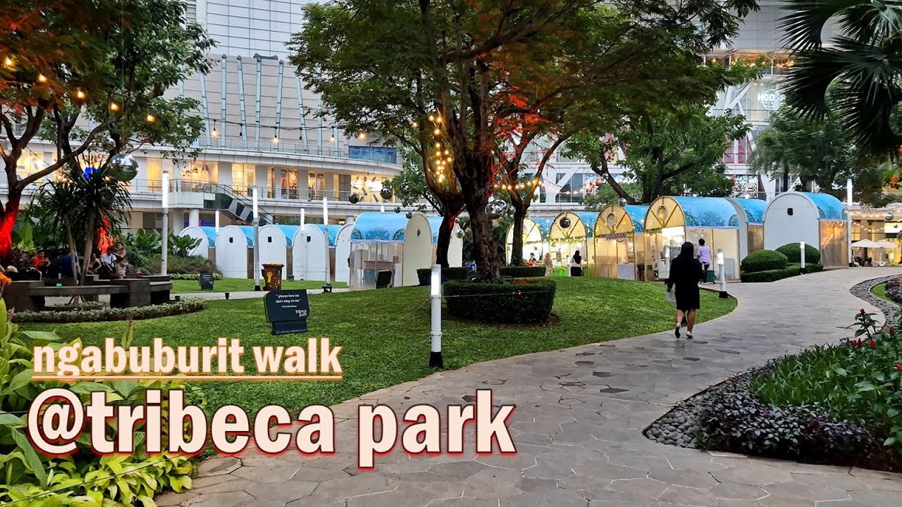 Ngabuburit walk at tribeca park @Central Park around Podomoro City to Neo Soho Mall JAKARTA 【4K ...