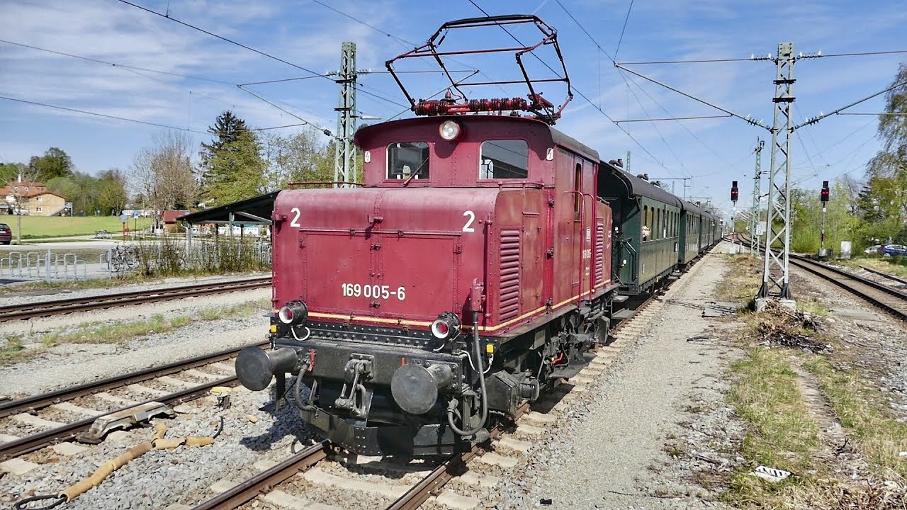 Historische "E 69 05" und "BR 139" auf Rundfahrt um München ...