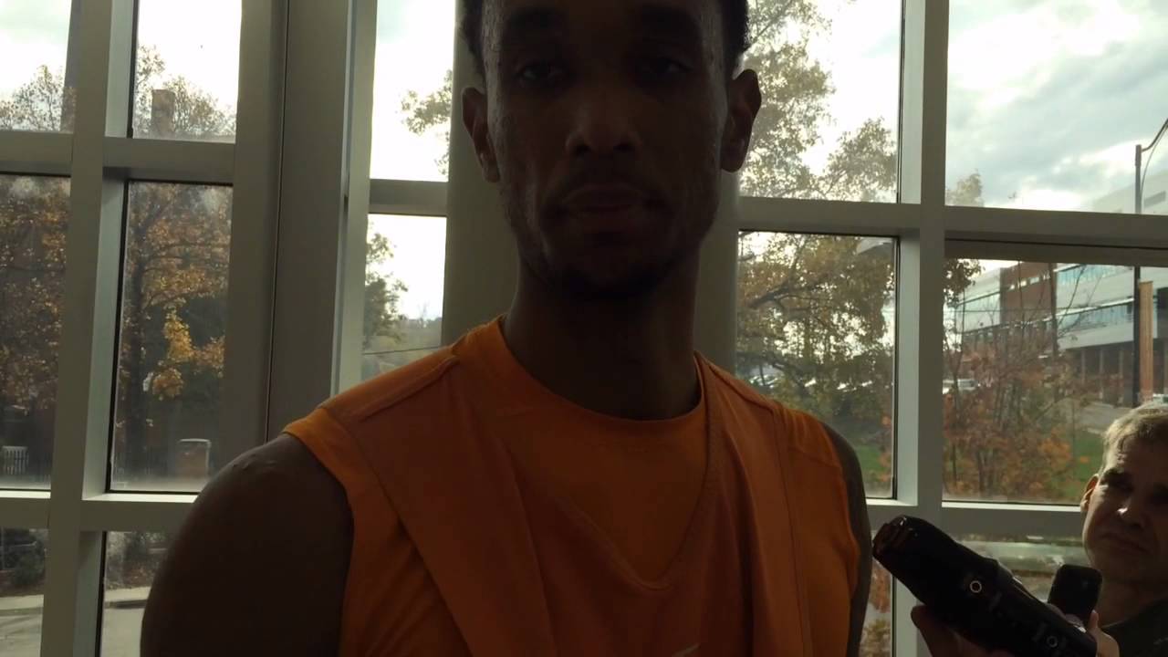 Tennessee forward Derek Reese meets with reporters (11/4/15) - YouTube
