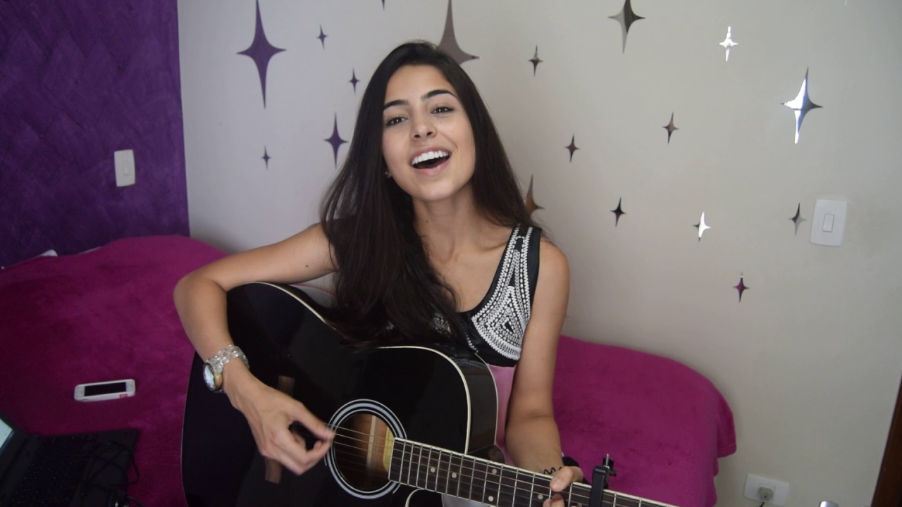 Carolina Gouveia "Só os loucos sabem" Charlie Brown Jr (cover) - YouTube