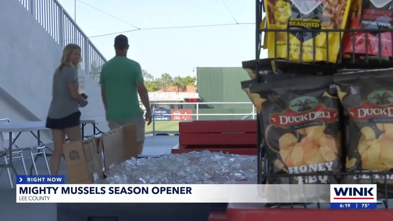 Fans fill the stands for Mighty Mussels opening night - YouTube