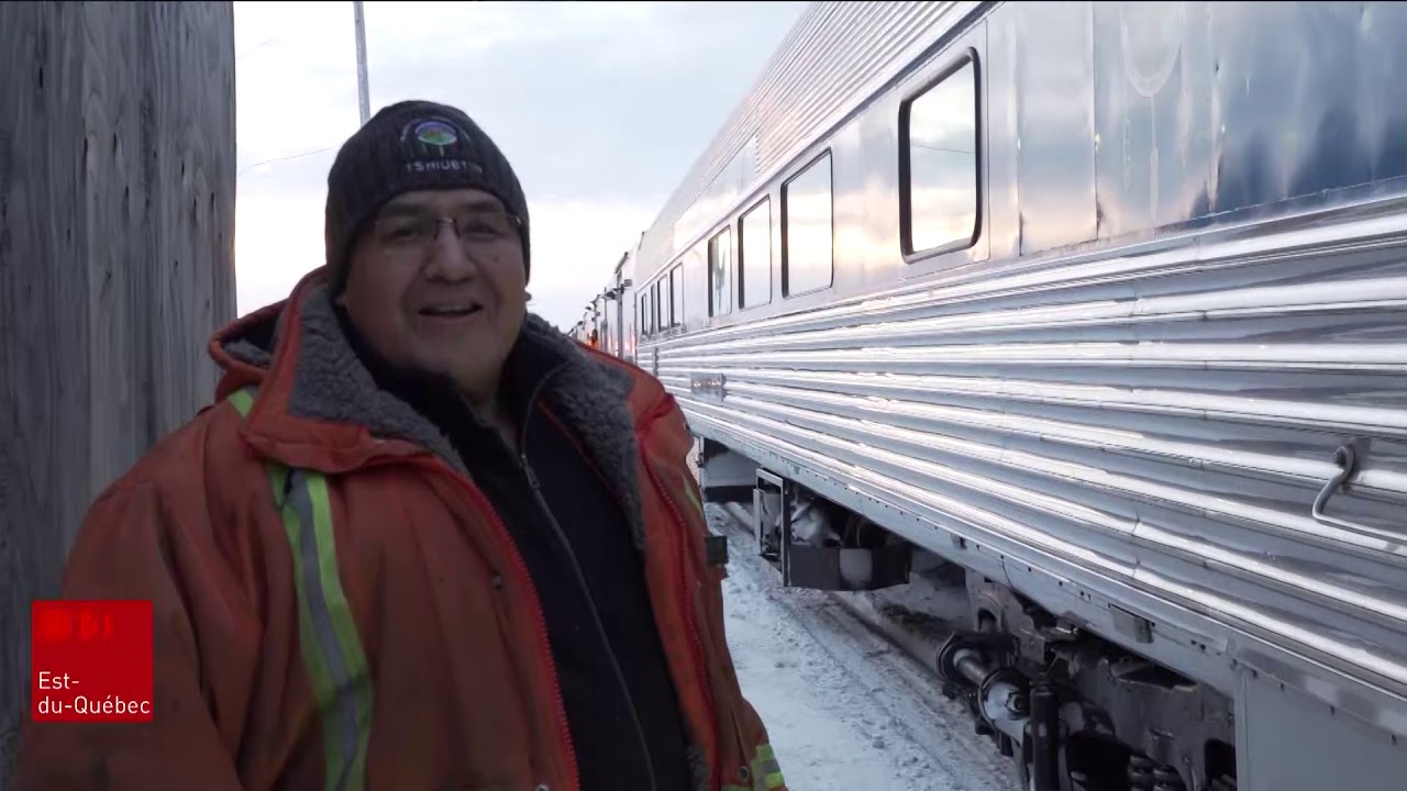 Un train nommé Tshiuetin, entre Sept-Îles et Schefferville - YouTube