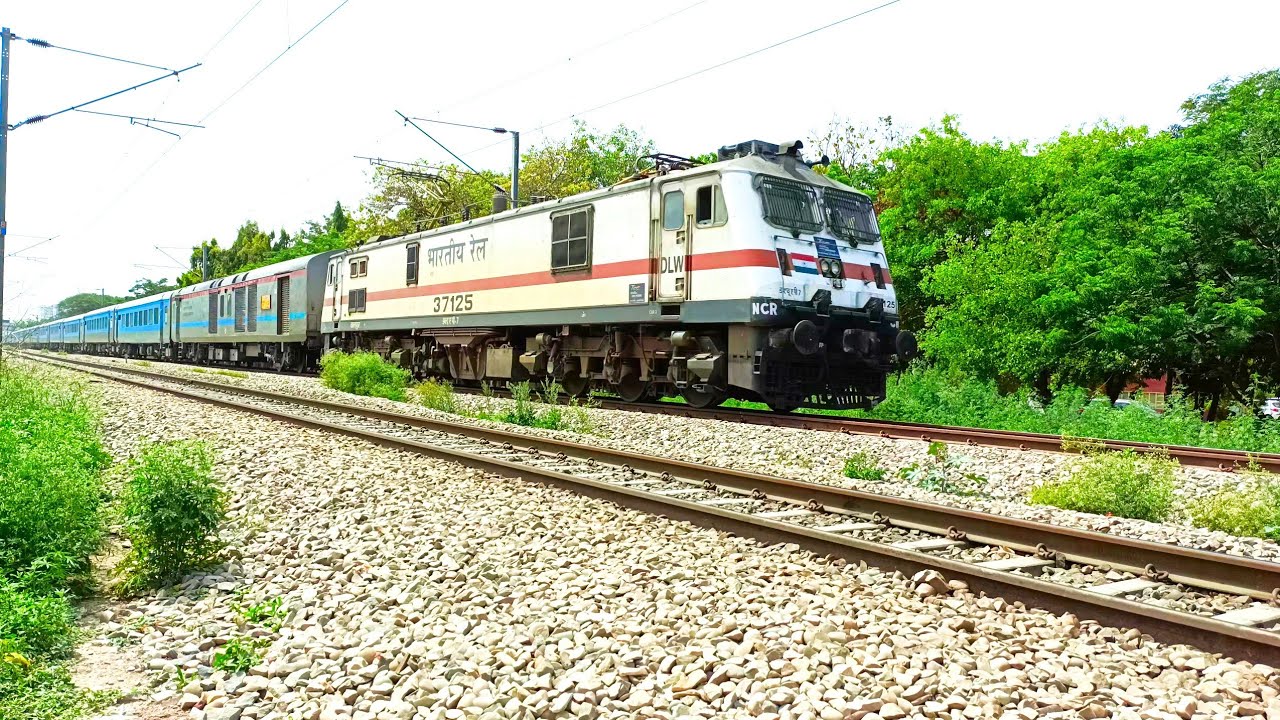 "Ultimate Rail Action: Kalka Shatabdi with WAP-7 and LKO CDG Express ...