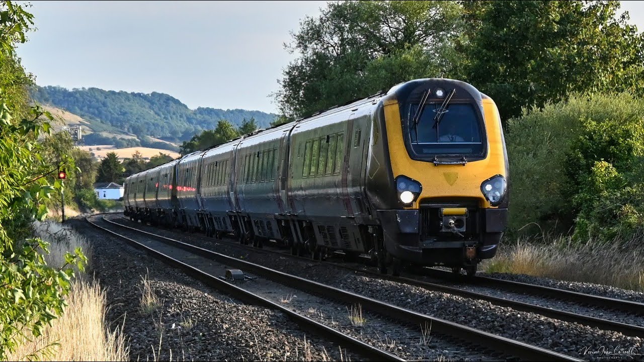 CrossCountry Voyager, Class 220, 220024 & Class 221, 221116 #class220 # ...