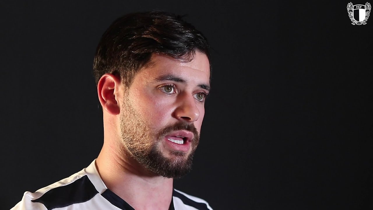 Ivo Rodrigues assina pelo FC Famalicão - YouTube
