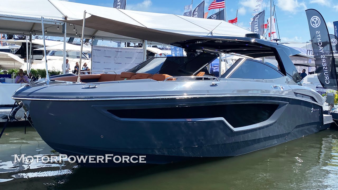 2021 Cruisers Yachts 38 GLS Outboard Yacht - YouTube