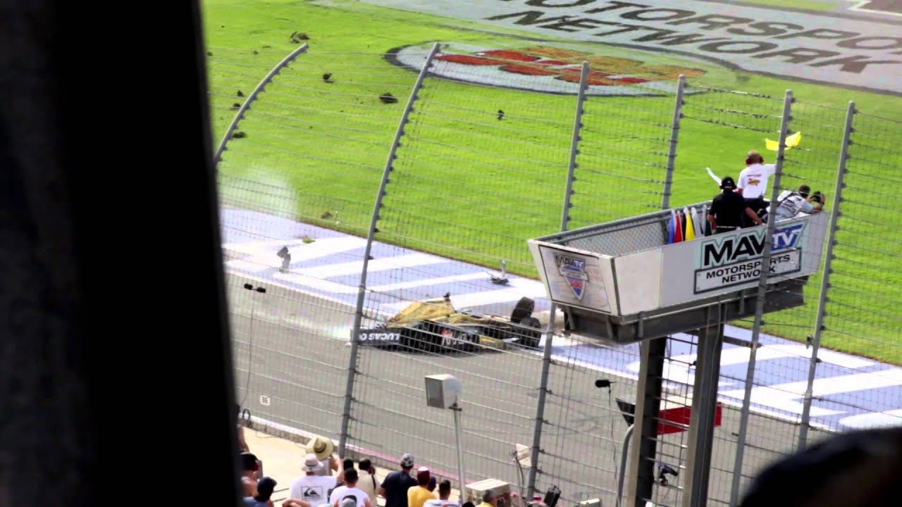 Ryan Briscoe and Ryan Hunter-Reay crash @ Auto Club Speedway 2015 - YouTube