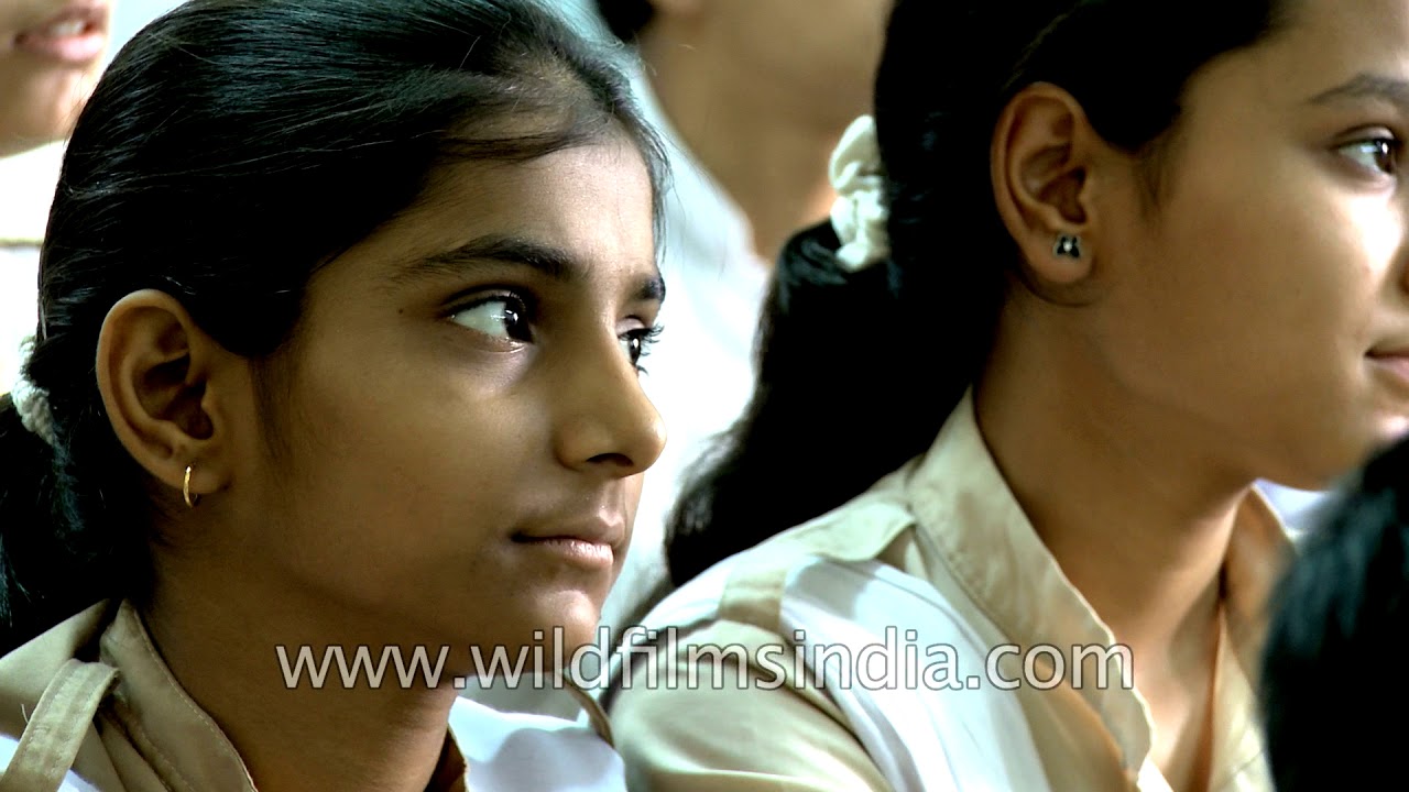 School Life in urban India - YouTube