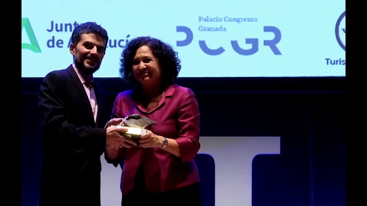 La rectora de la UGR, Pilar Aranda, reconocida en los premios IDEALES ...