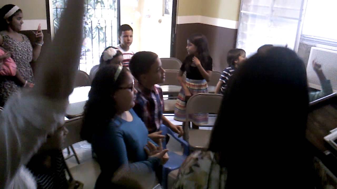 Escuela Bíblica Niños Adorando - MMM Ponce - YouTube