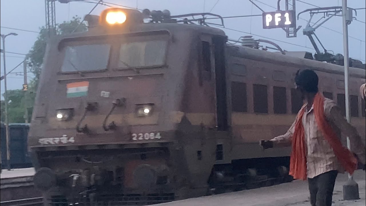 Dangerously Accelerating WAP 4 LOCOMOTIVE Pulling Blue and Yellow ICF ...