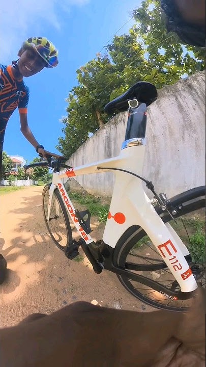 3.5 lakhs cycle outfit price 😅 #cycling #trending #roadbiker #speedcycle - YouTube