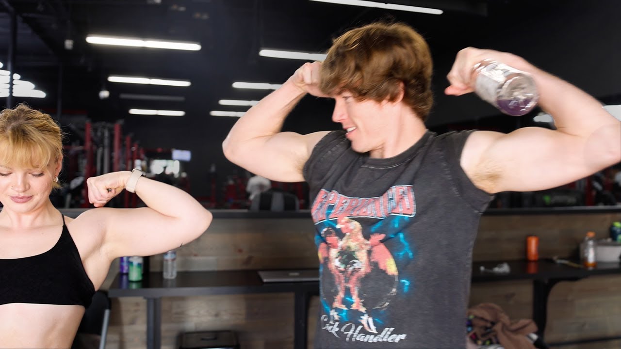 Danny Duncan ask Gym Girls if... - YouTube