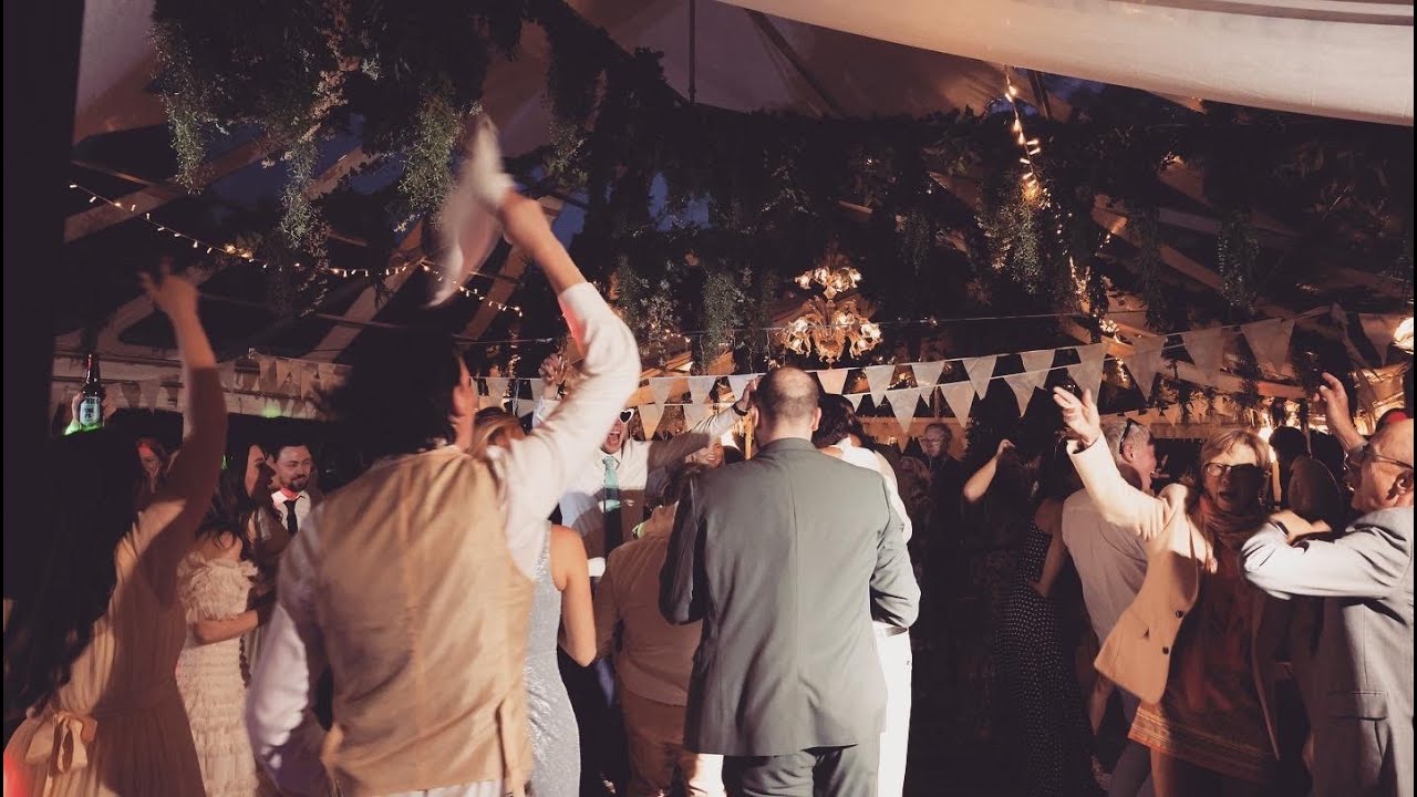 EPIC WEDDING! Gig Log. July 9th. - YouTube