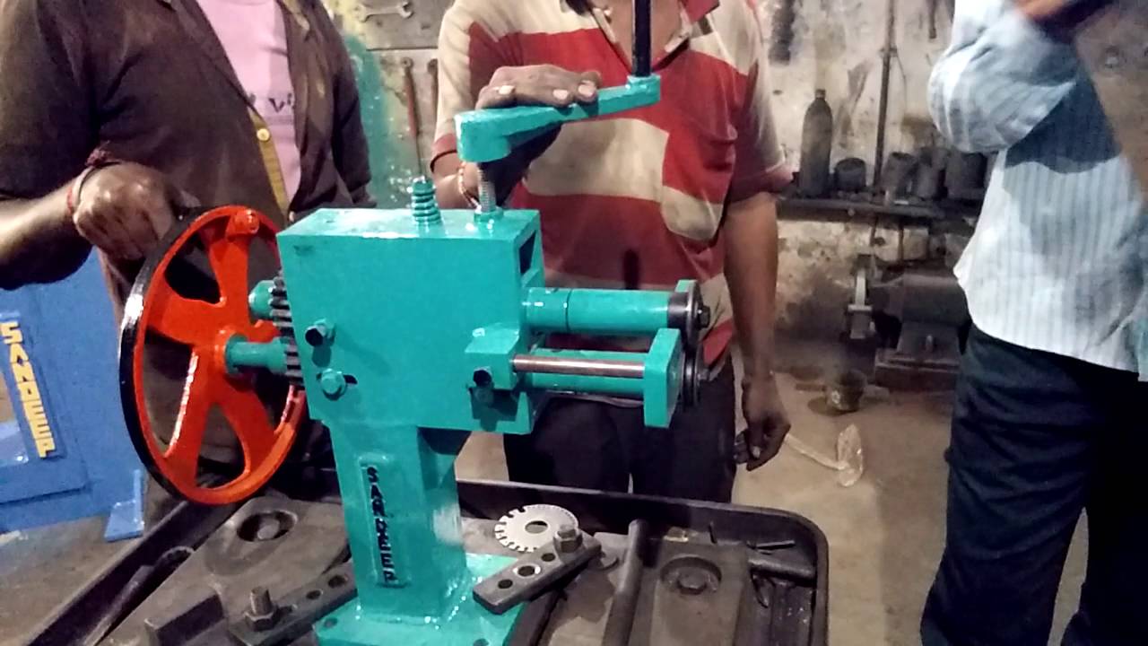 universal swaging machine - YouTube