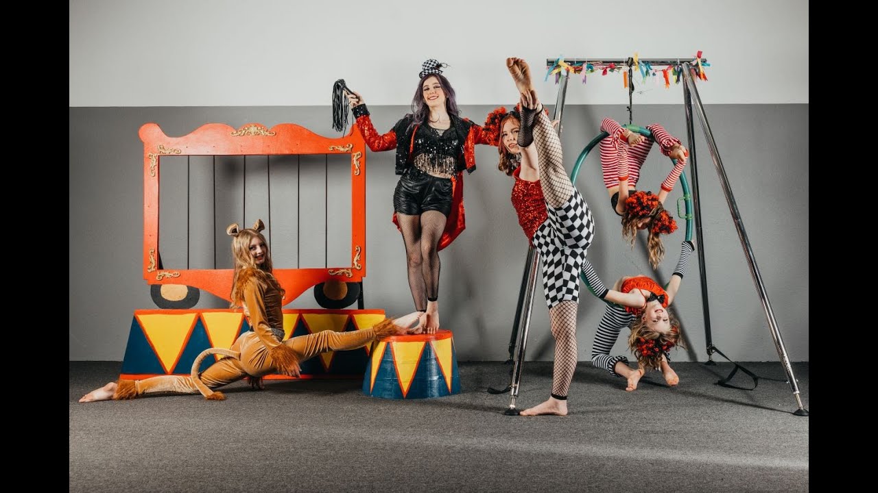 Circus- Acro Group- Talent On Parade - YouTube