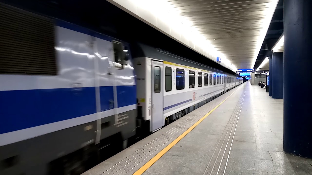 [PKP Intercity] EP09-037 z EIC-5110 NEPTUN | Warszawa Centralna | - YouTube