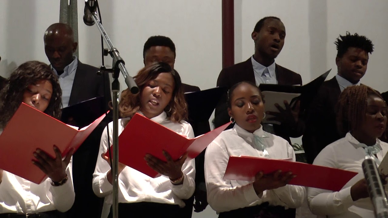 Sanctus Messe aux Chapelles - YouTube