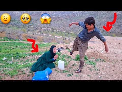 Conflict over water: a homeless mother in a critical situation