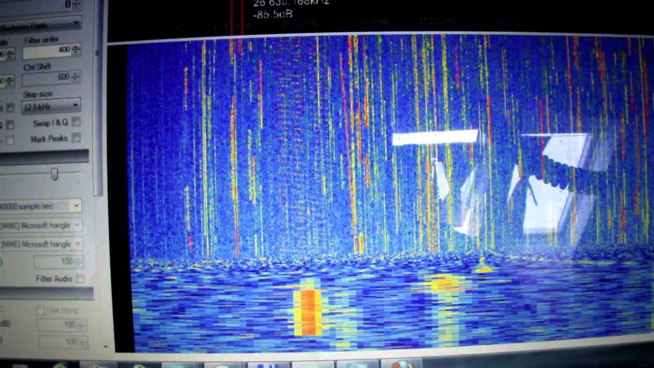 SDR DVB-T RTL chip R820T Tuner 24MHz 1700Mhz Reciver - YouTube