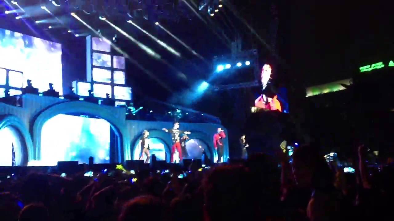 BigBang Alive Galaxy Tour - Malaysia 2012#BLUE - YouTube