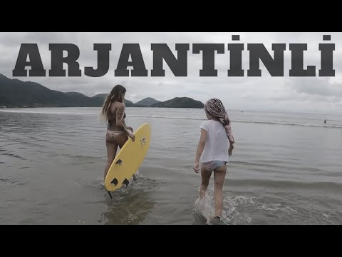 LATİN Sörf Öğretmenimizi  FENA Kıskandı ! Alisa Sörf Öğreniyor - Brezilya