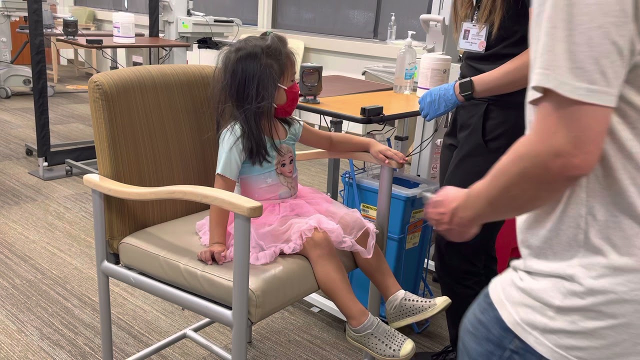 Brave! Flu shot Brianna 2021 October - YouTube