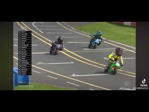 Last lap win by 0.006!! Nellie Newth - YouTube