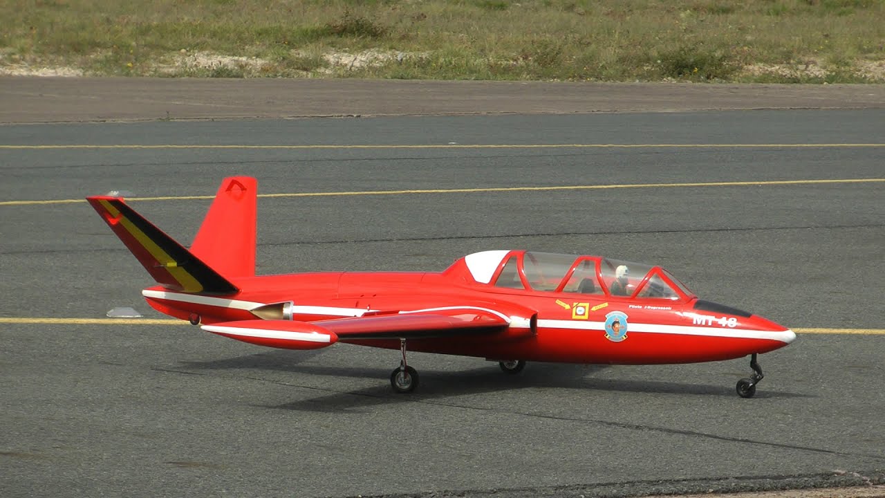 Mach 2.2 jet Bricy (Orléans) - YouTube